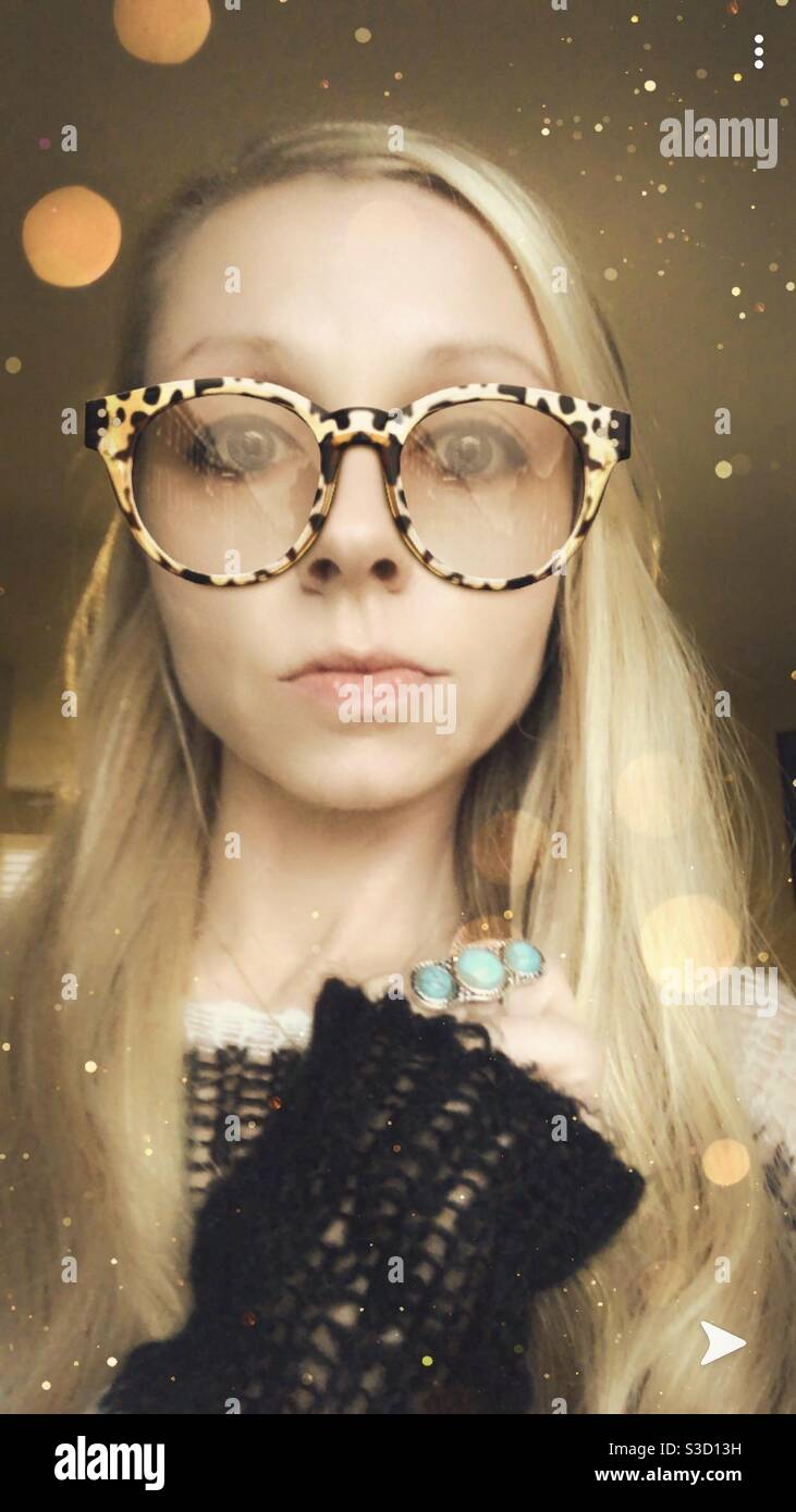 Sparkle eyes hi-res stock photography and images - Alamy