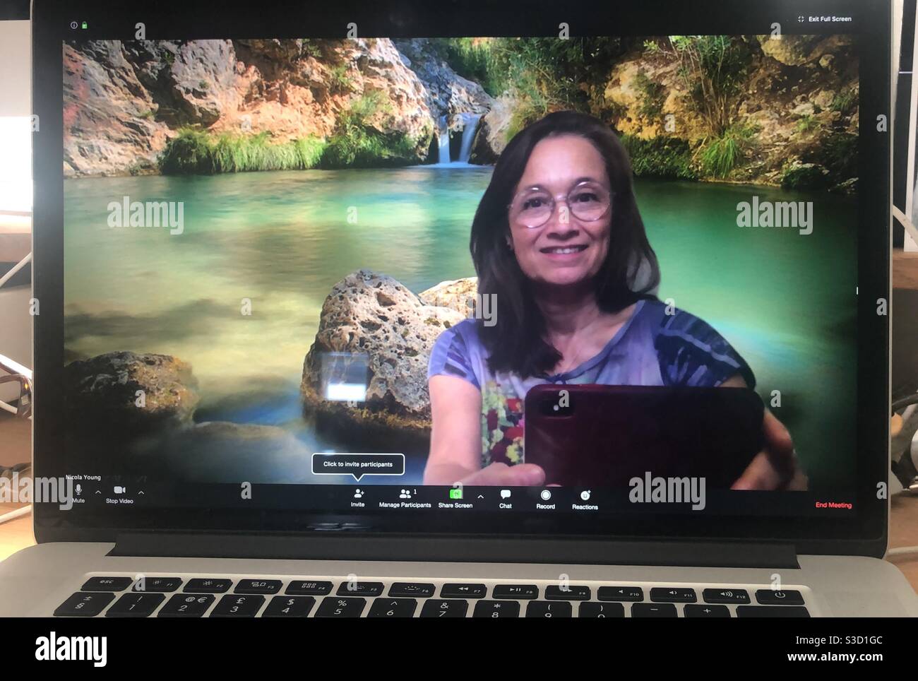 Zoom background home hi-res stock photography and images - Alamy