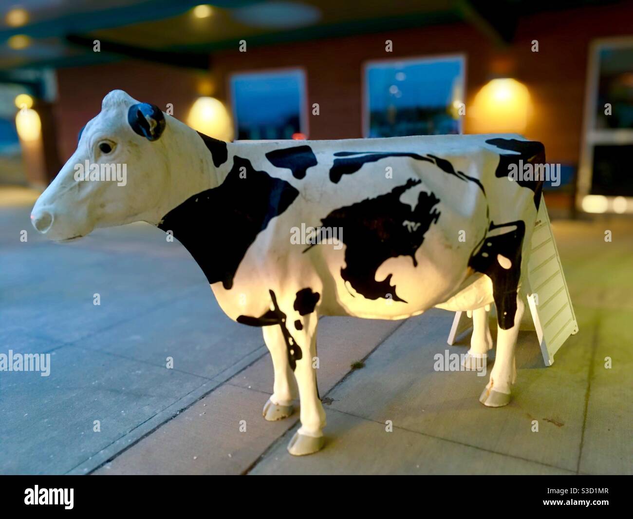 Bovine sculpture hi-res stock photography and images - Alamy