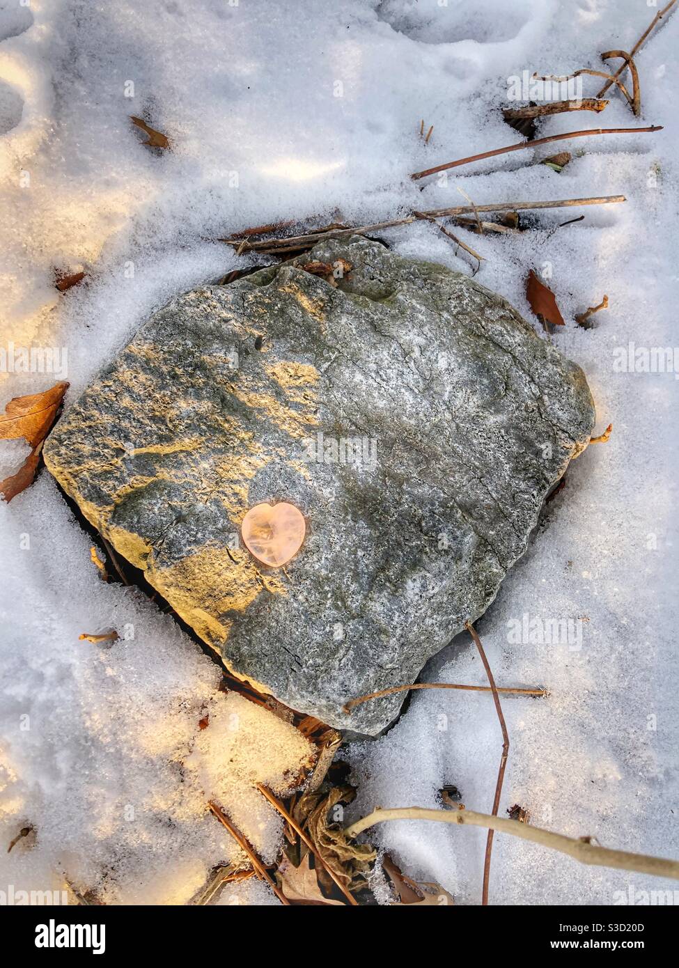 Crystal heart hi-res stock photography and images - Alamy