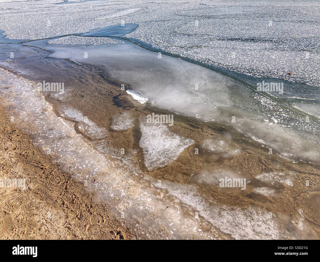 Melting ice textures hi-res stock photography and images - Alamy