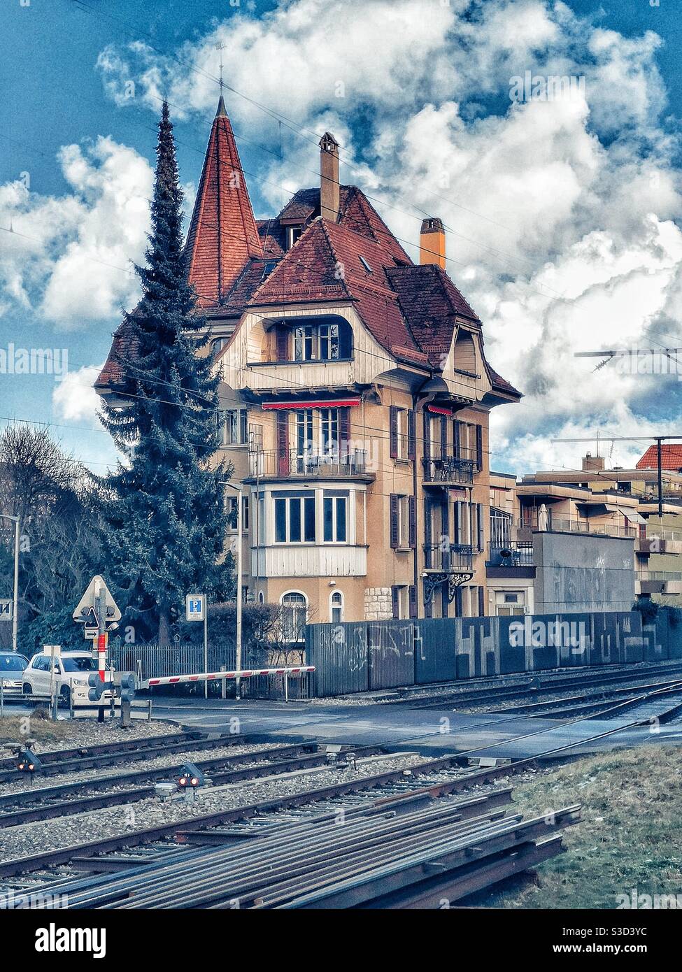 Victorian railway house hi-res stock photography and images - Alamy
