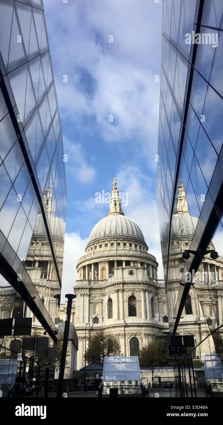 Triple vision hi-res stock photography and images - Alamy