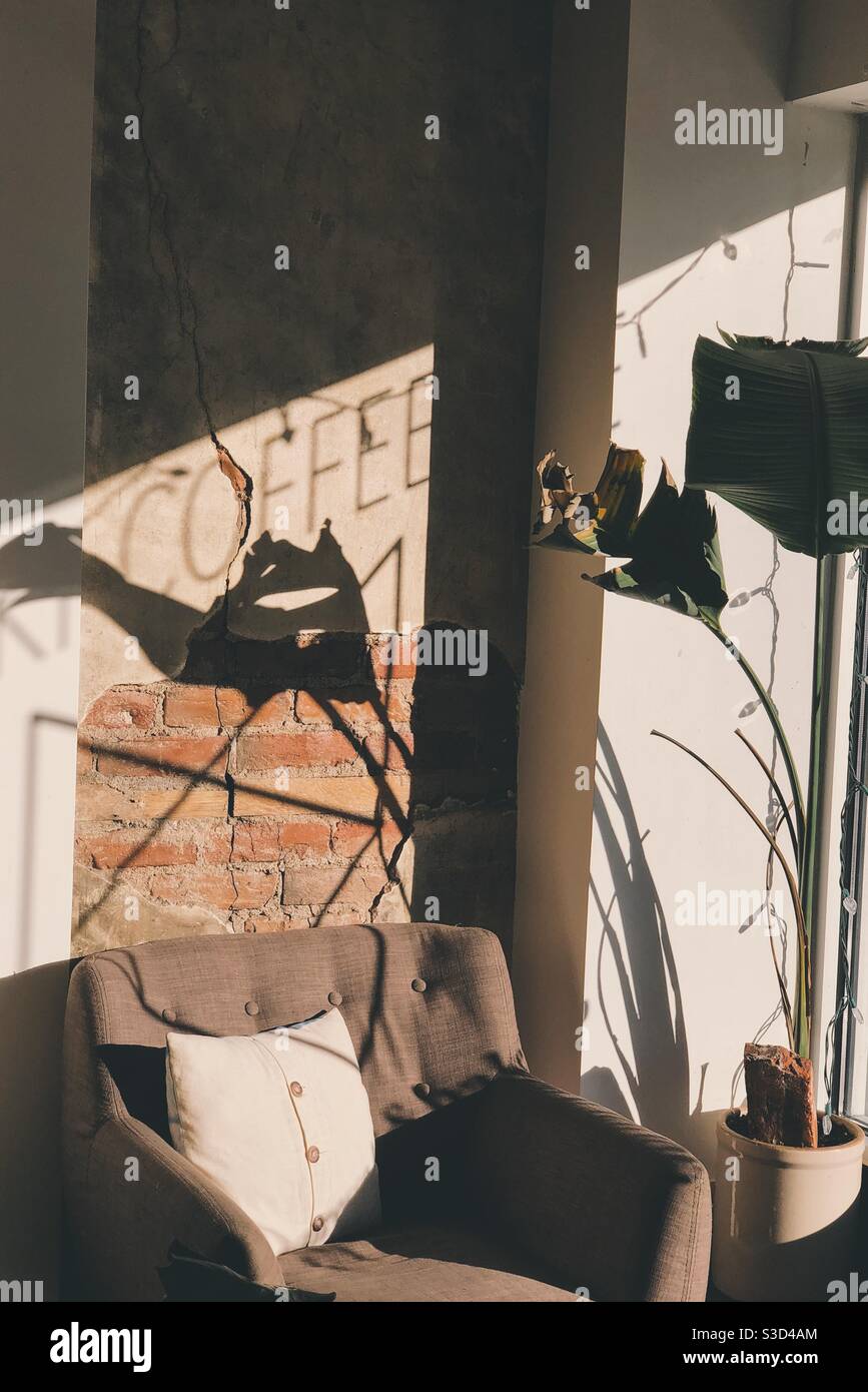 Cafe window seat hi-res stock photography and images - Alamy