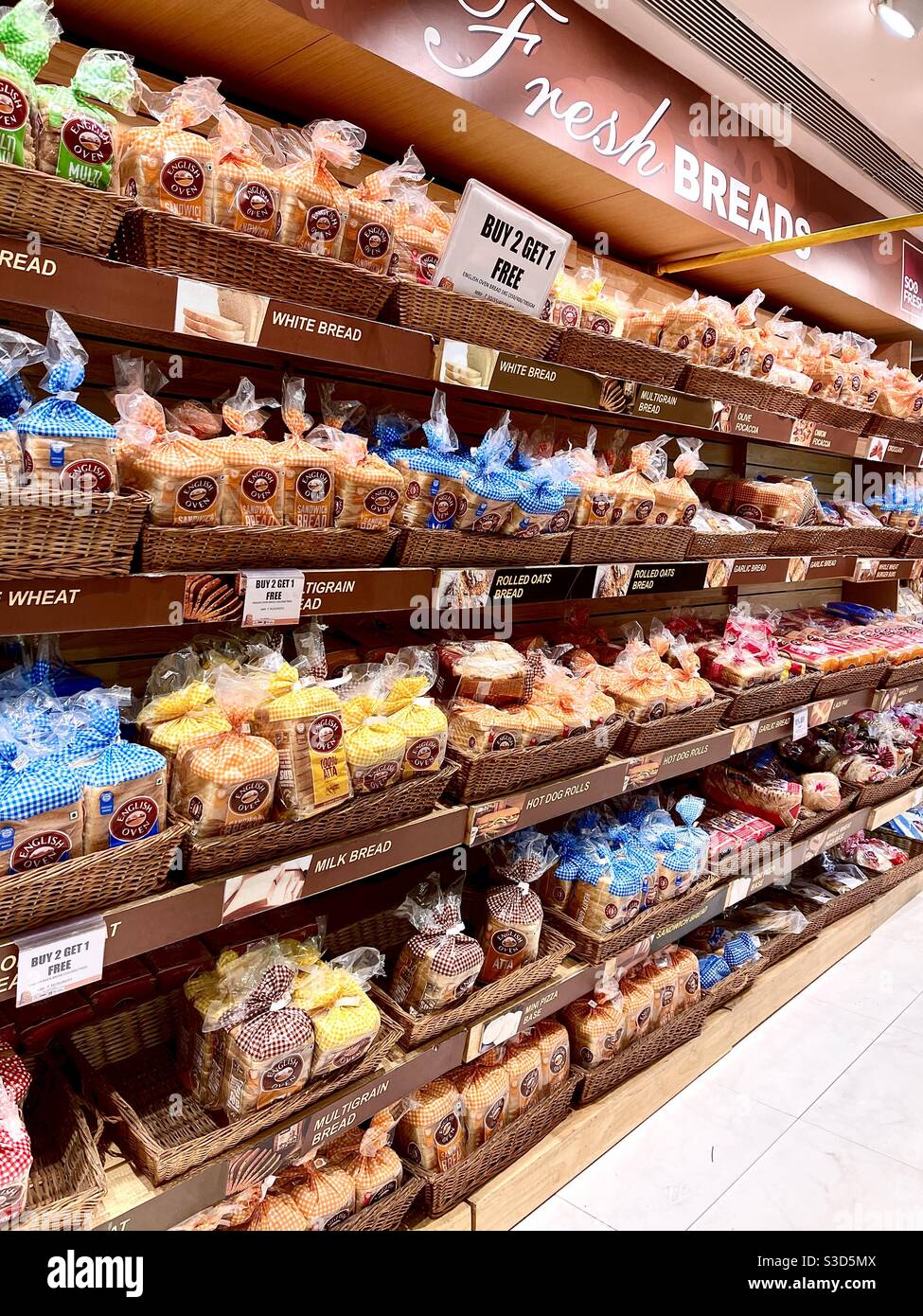 Varieties of breads hi-res stock photography and images - Alamy