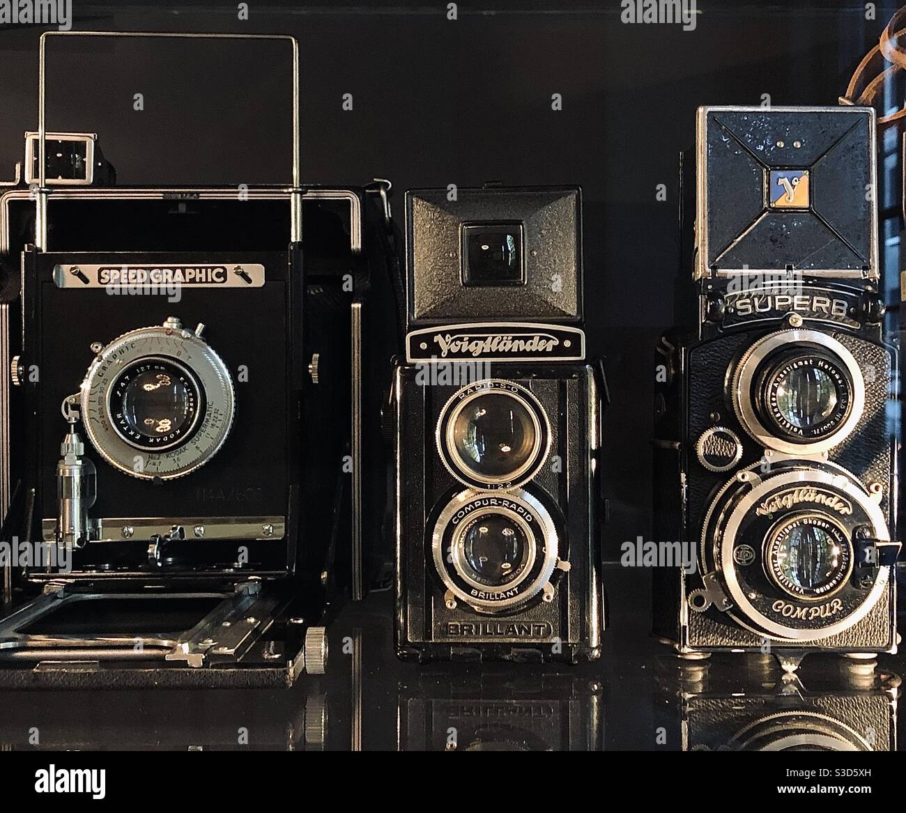 Vintage german cameras hi-res stock photography and images - Alamy