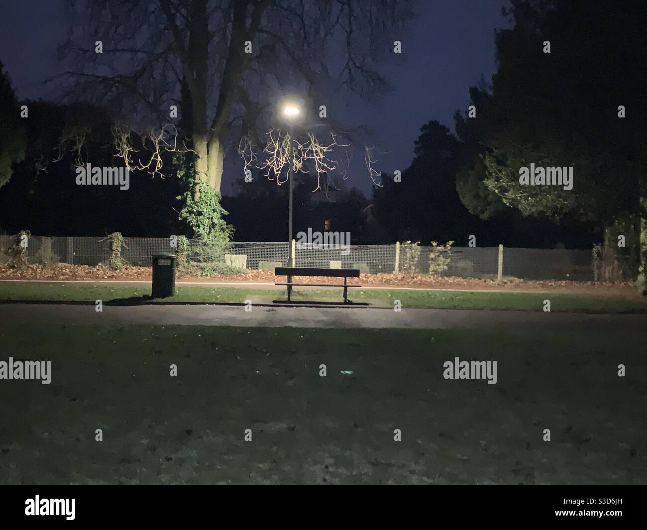 Time bench hi-res stock photography and images - Alamy