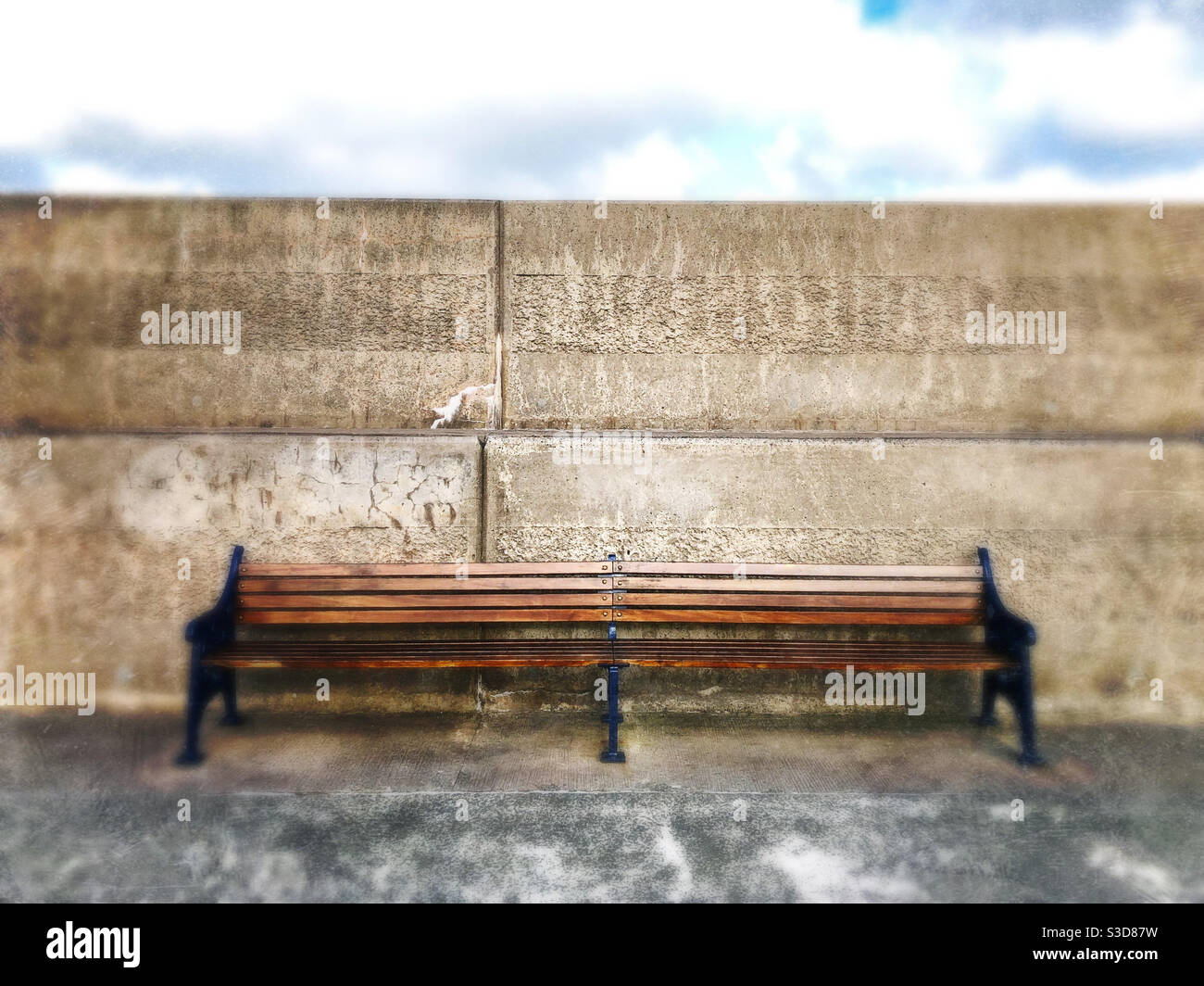 Wood seating bench hi-res stock photography and images - Alamy