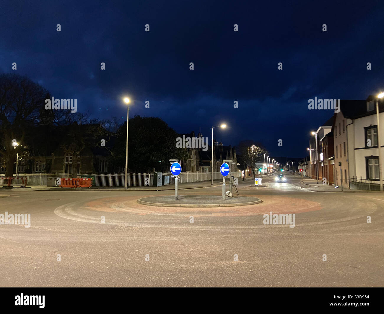 Roundabout uk above hi-res stock photography and images - Alamy