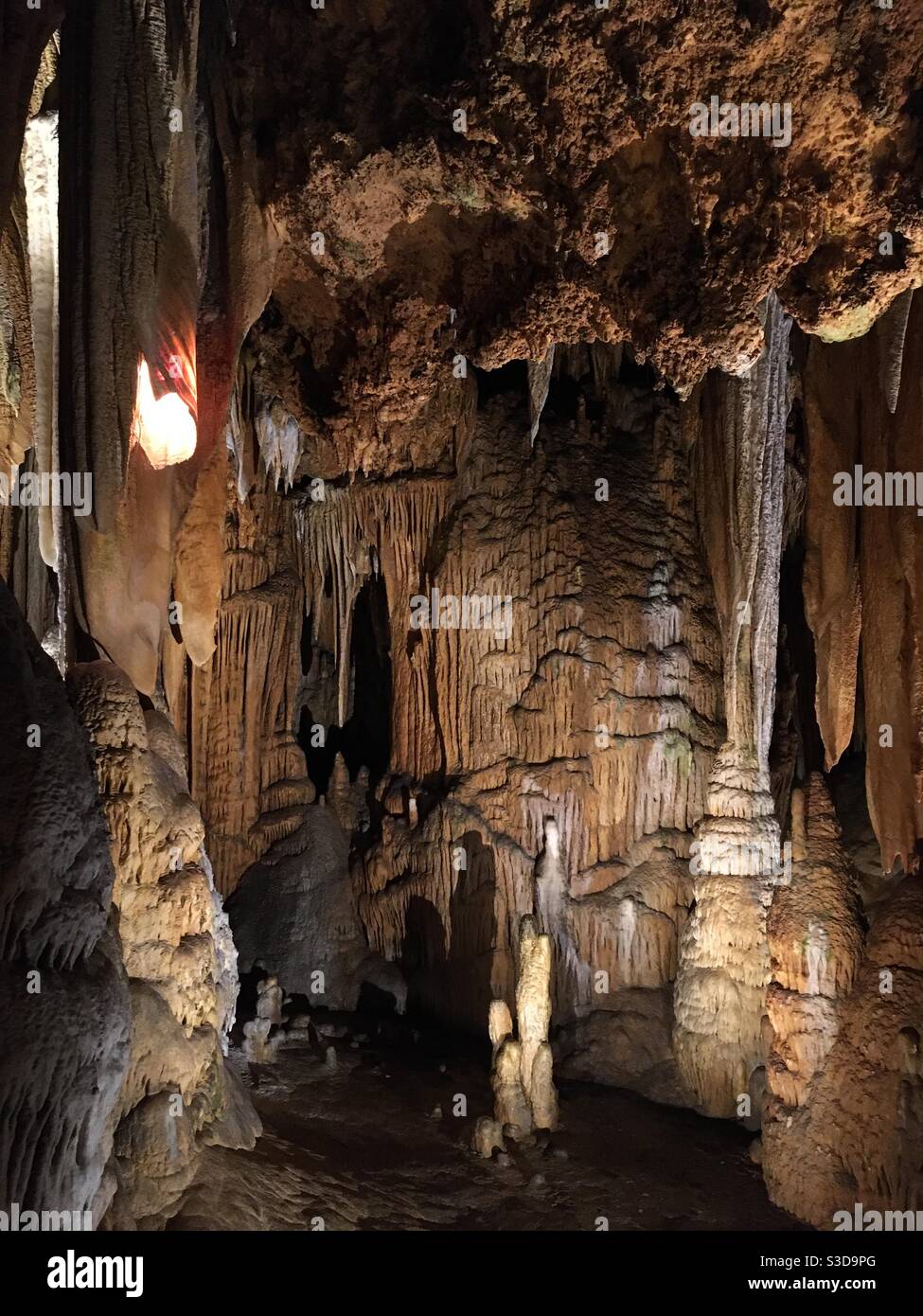 Stalactites stalagmite hi-res stock photography and images - Alamy