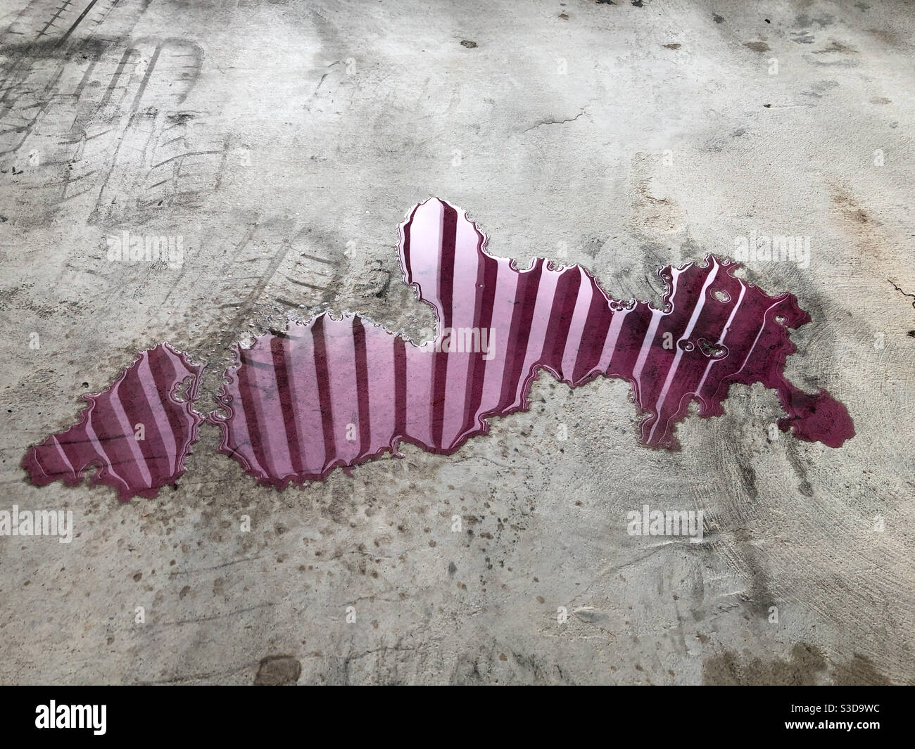 Engine coolant leak hi-res stock photography and images - Alamy