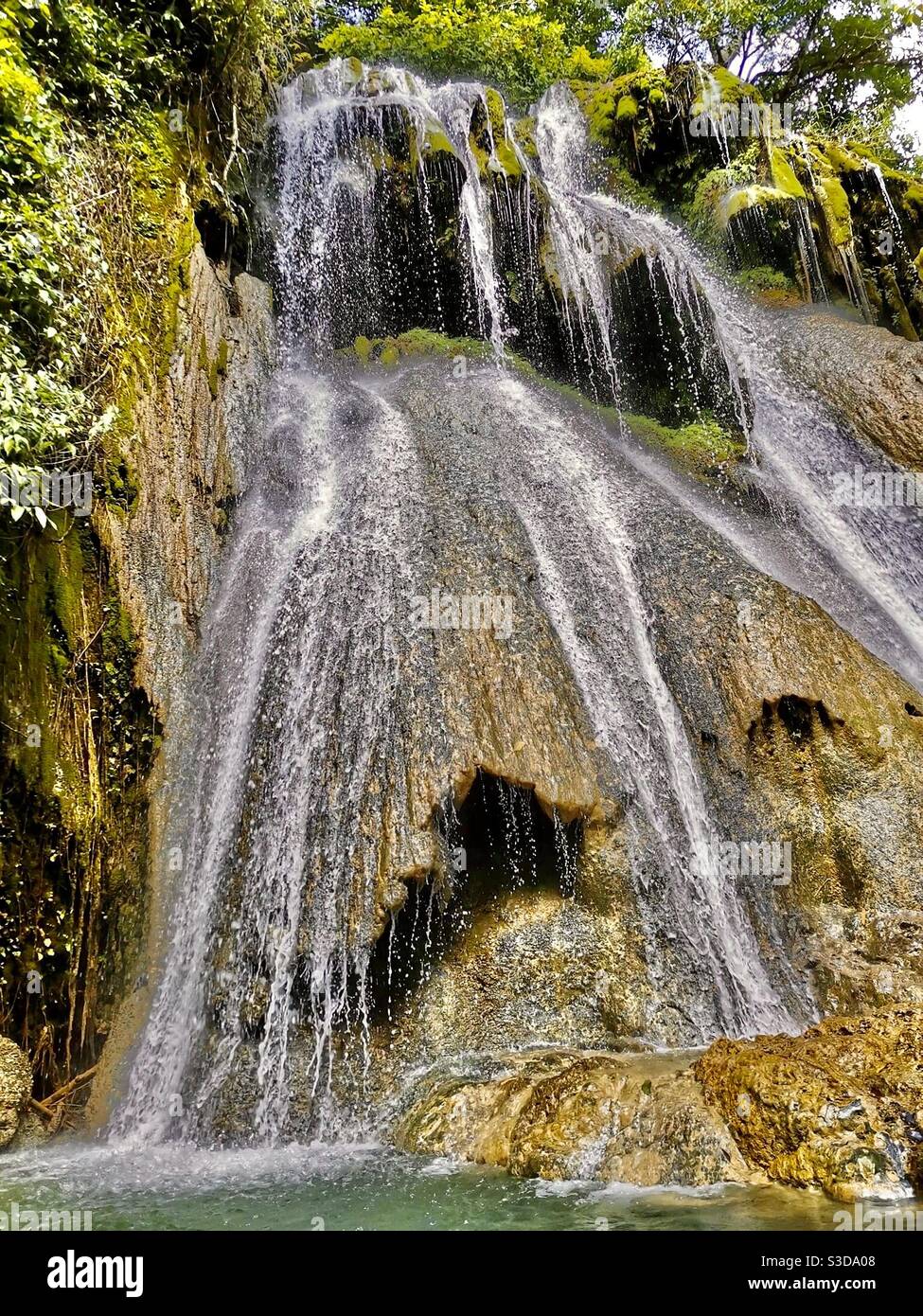 Daranak falls hi-res stock photography and images - Alamy