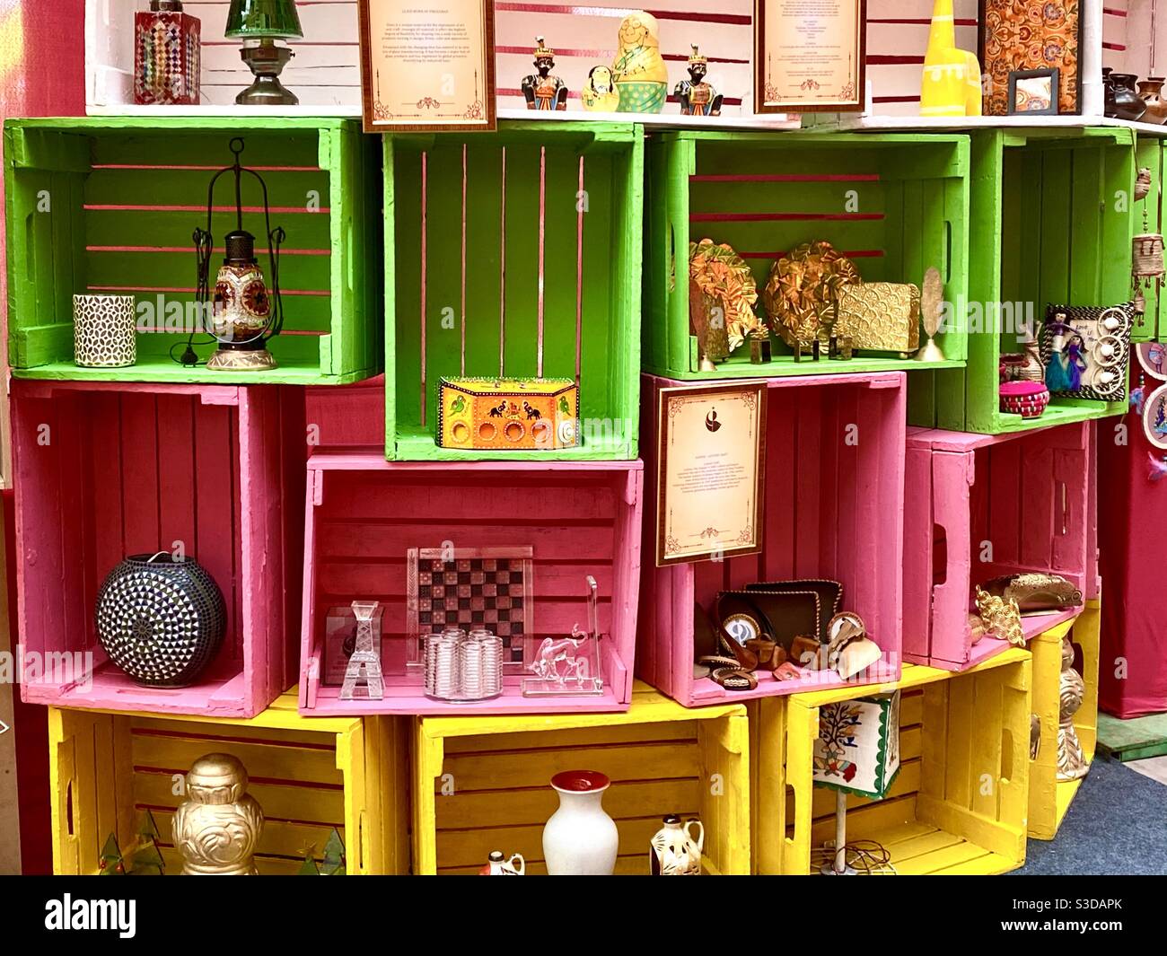 Local crafts of Varanasi,Uttar Pradesh, India Stock Photo - Alamy