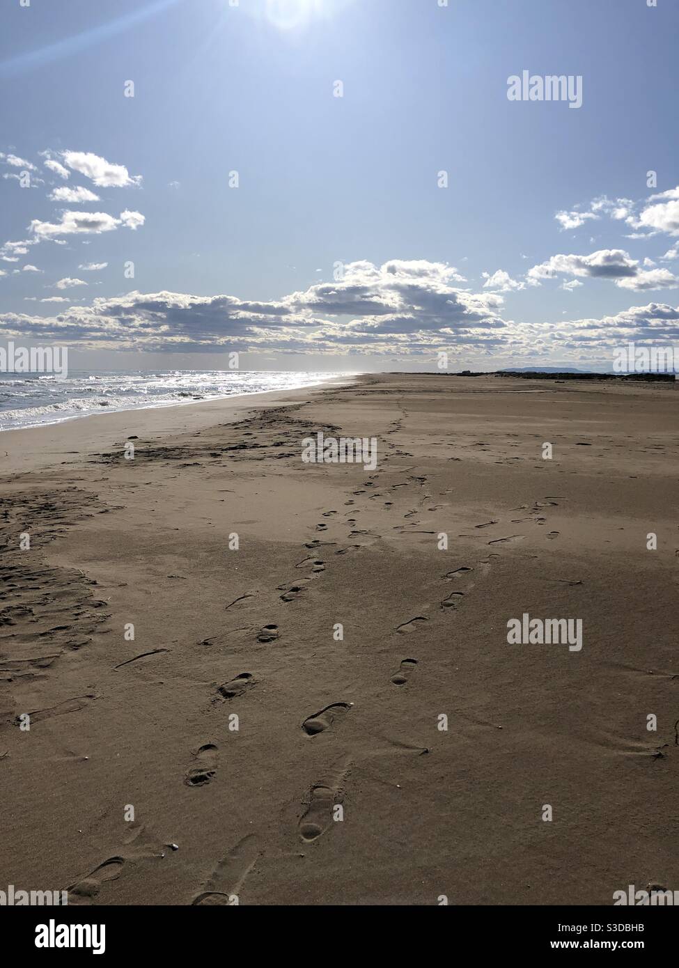 Footstep beach hi-res stock photography and images - Alamy