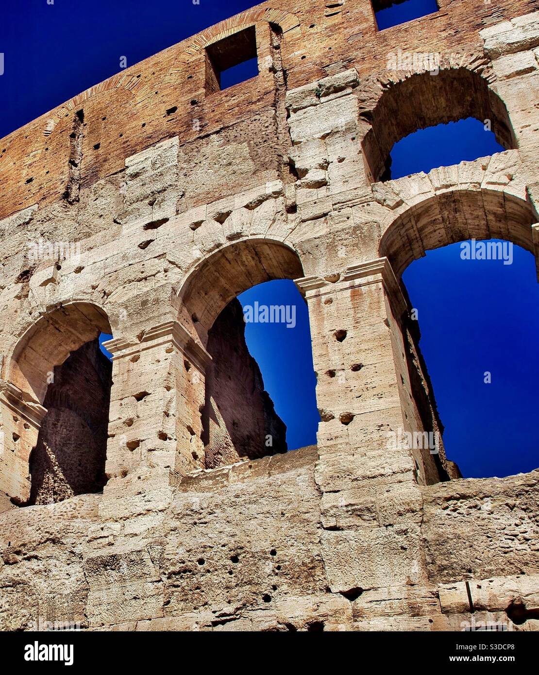Blue sky and ancient monument hi-res stock photography and images - Alamy