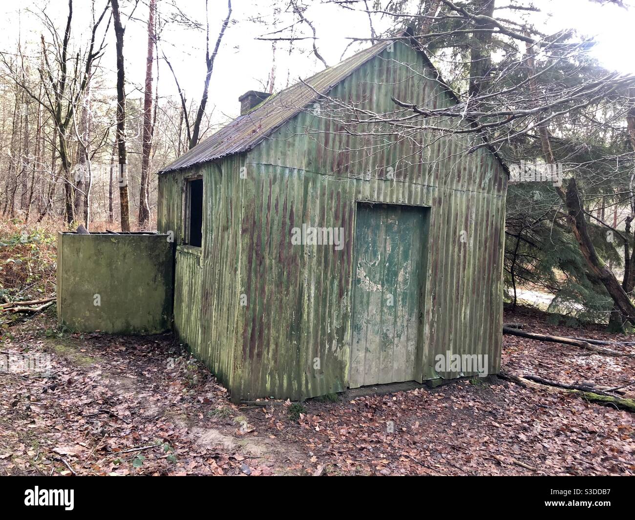 Scary shed hi-res stock photography and images - Alamy