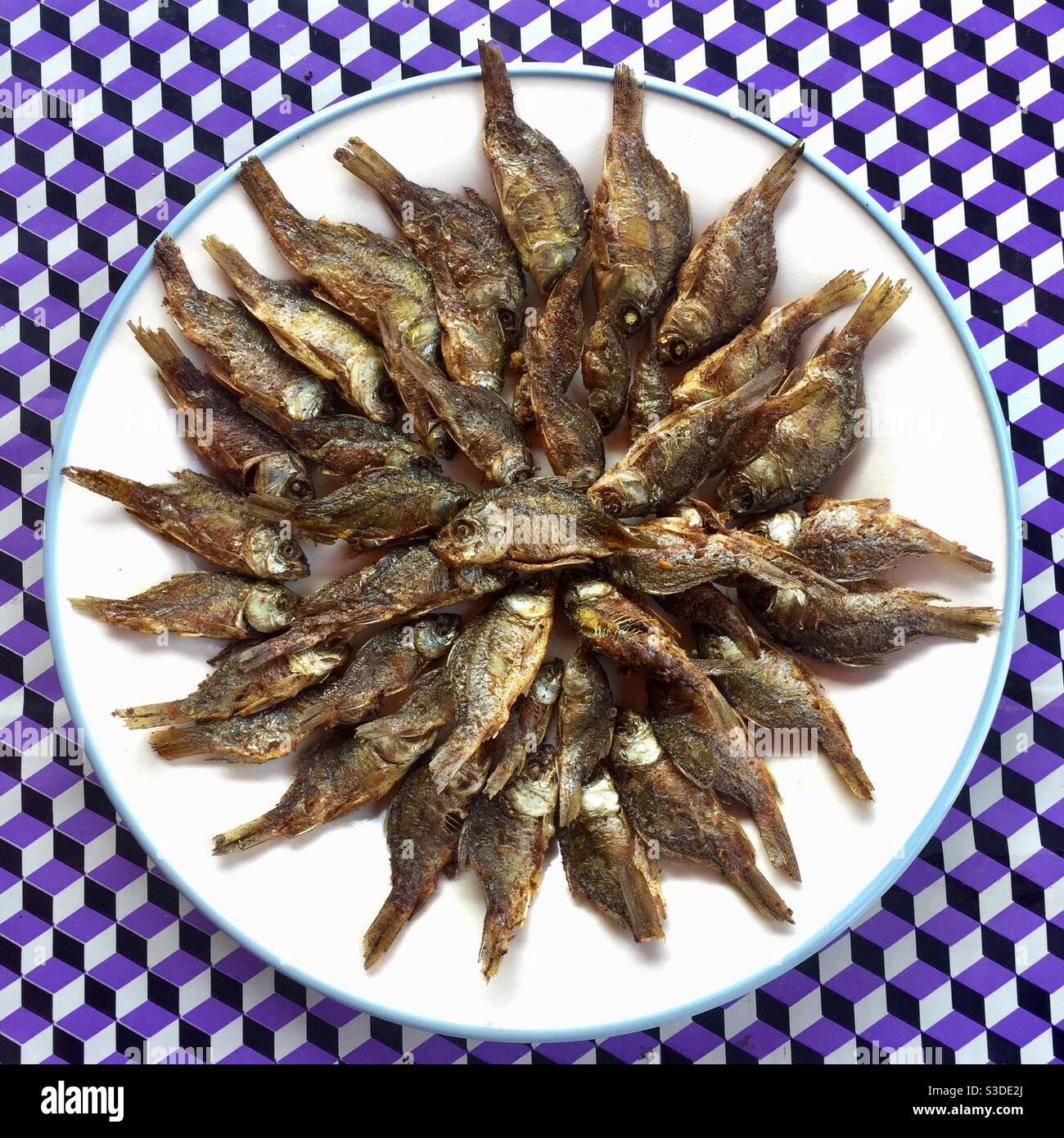 Friedfish hi-res stock photography and images - Alamy