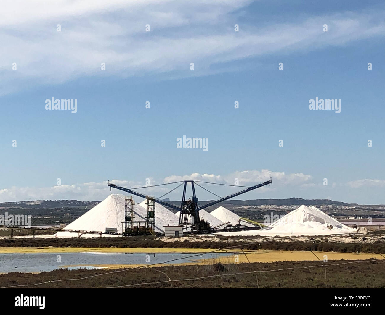 Piles of salt hi-res stock photography and images - Alamy
