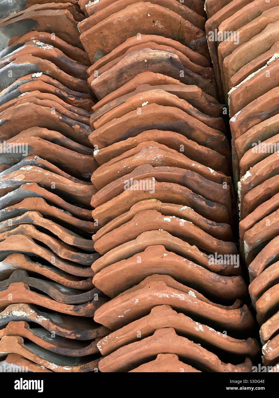 Pan tile roof hi-res stock photography and images - Alamy
