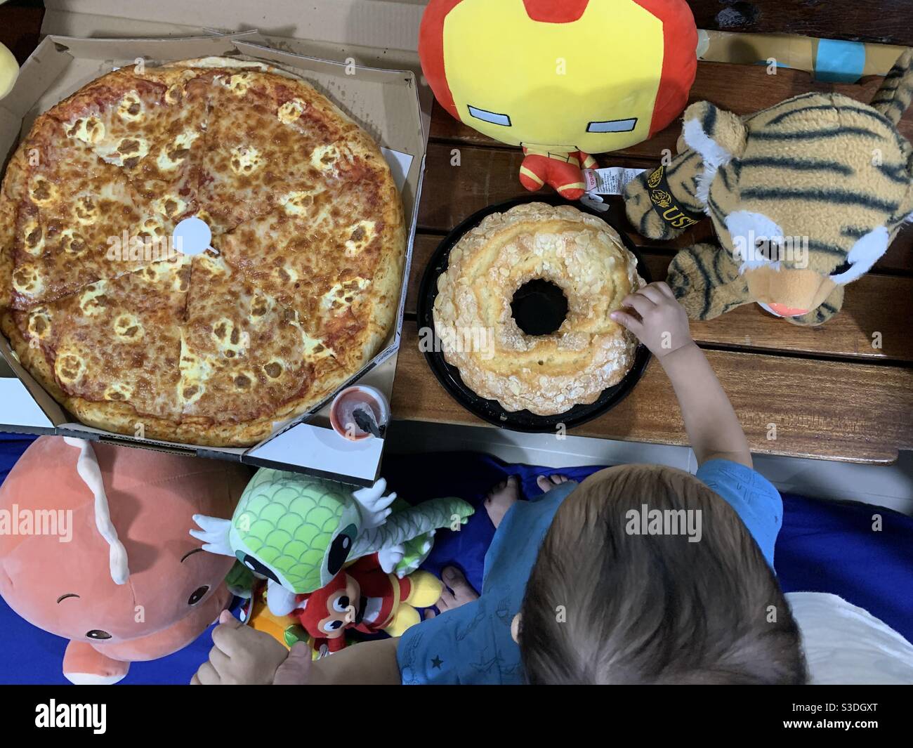 Pizza baby hi-res stock photography and images - Alamy