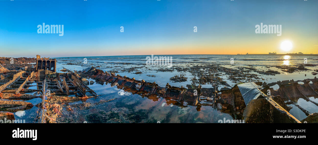 Dover white cliffs sunset hi-res stock photography and images - Alamy