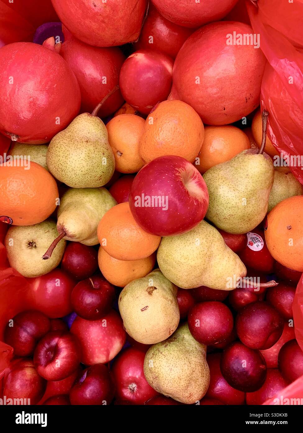 Mixed fruits hi-res stock photography and images - Alamy