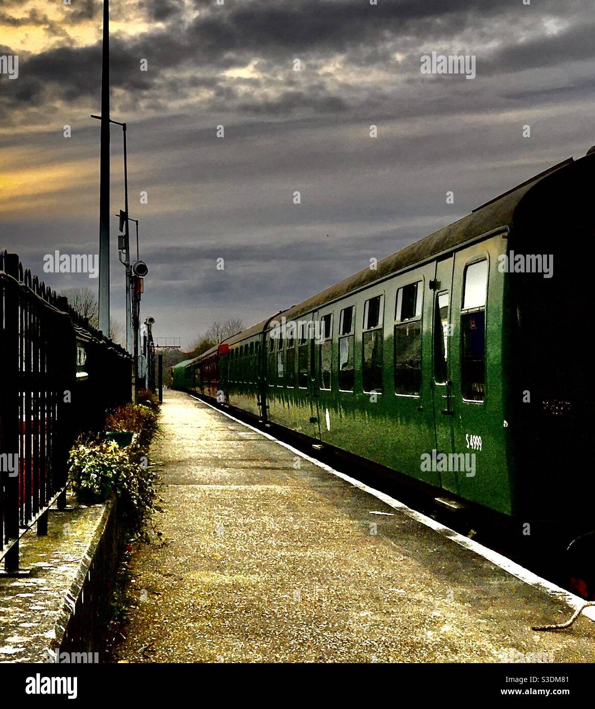 Old west station hi-res stock photography and images - Alamy