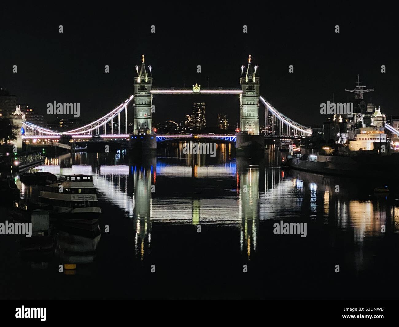 Tower Bridge at night Stock Photo - Alamy