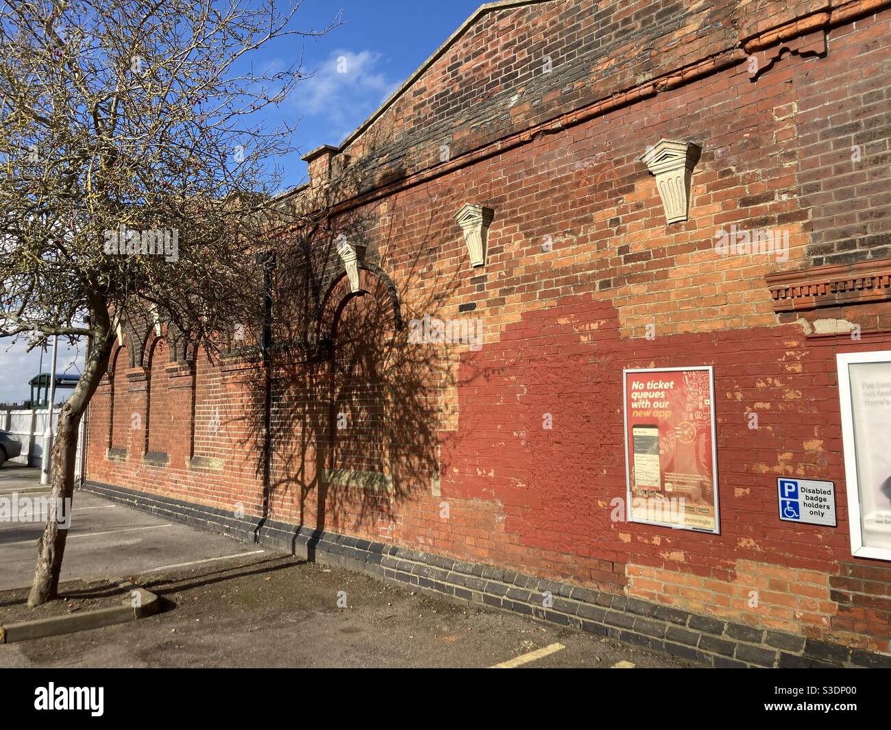 March railway stations hi-res stock photography and images - Alamy