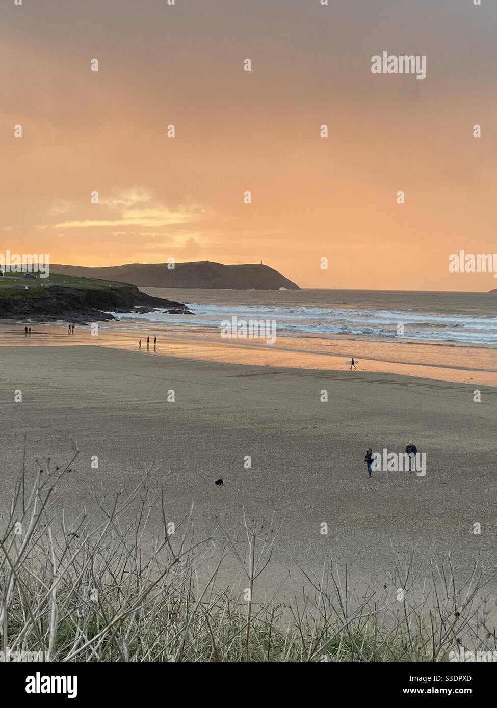 Orange beach hi-res stock photography and images - Alamy