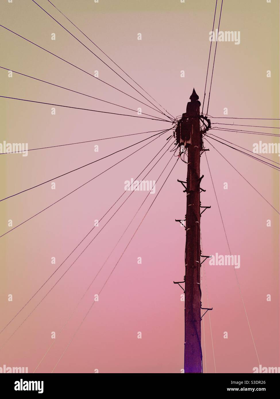 Overhead phone line lines hi-res stock photography and images - Alamy