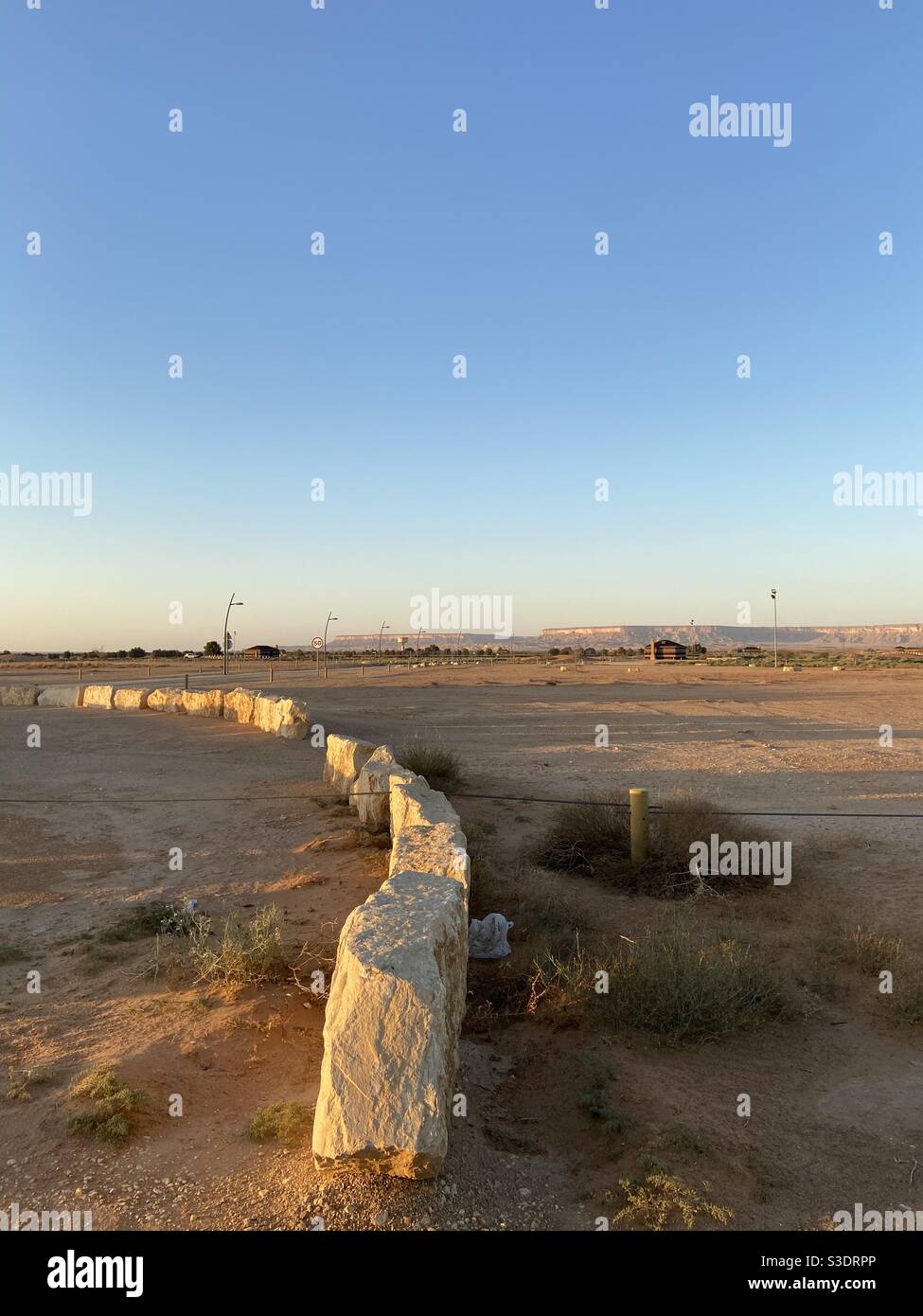 Desert clear sky hi-res stock photography and images - Alamy