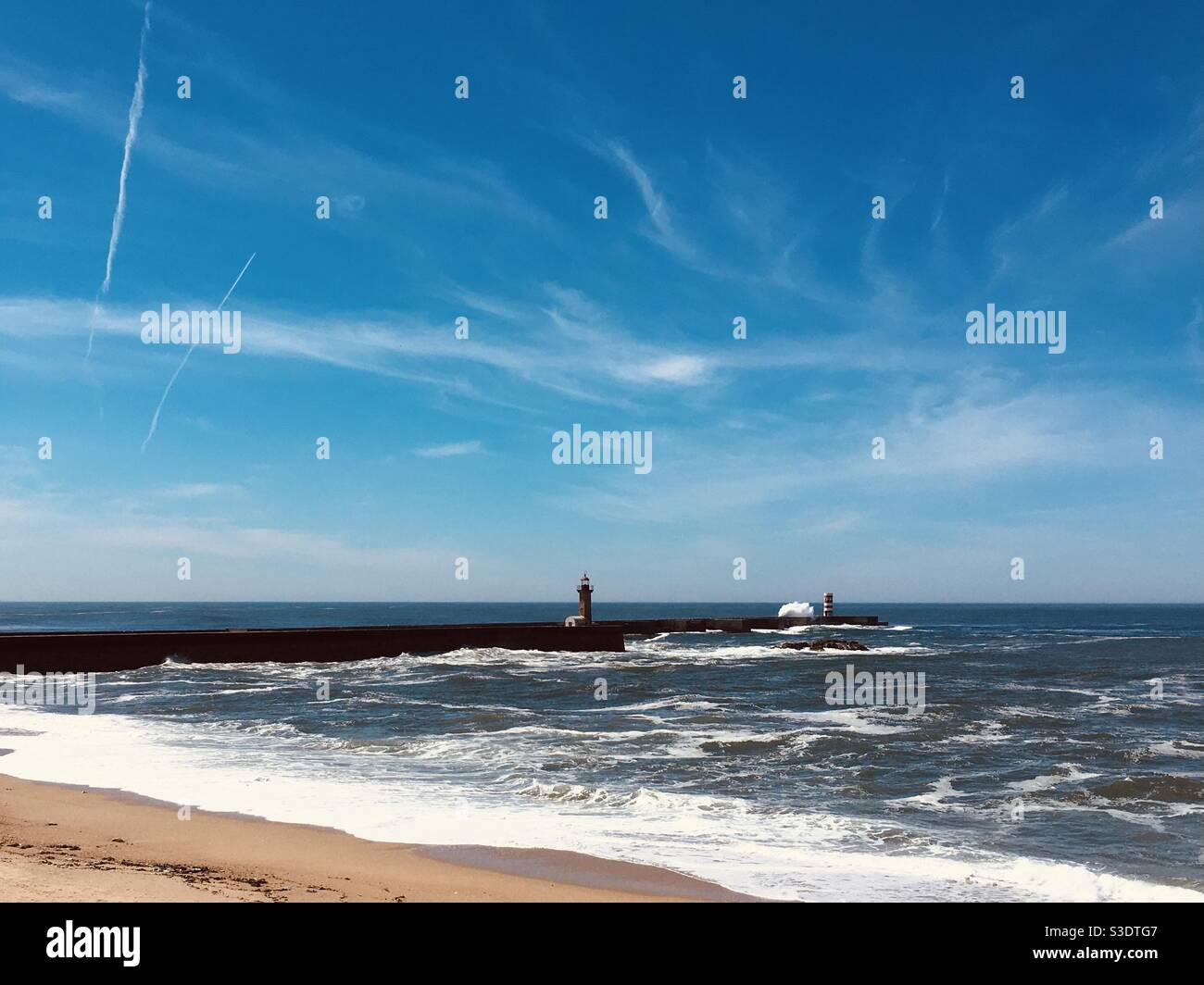 Foz beach porto portugal hi-res stock photography and images - Alamy