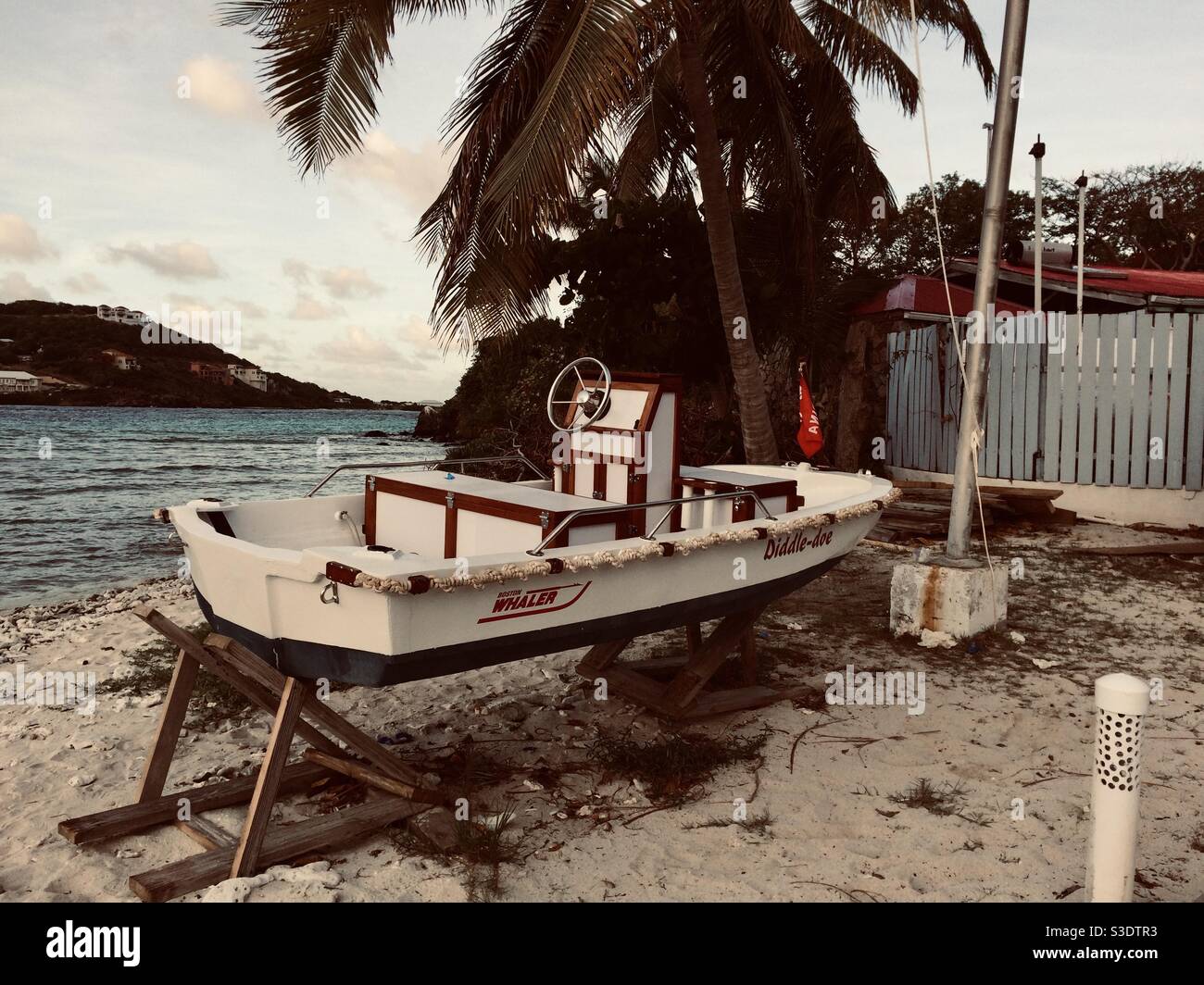 Hard standing hi-res stock photography and images - Alamy