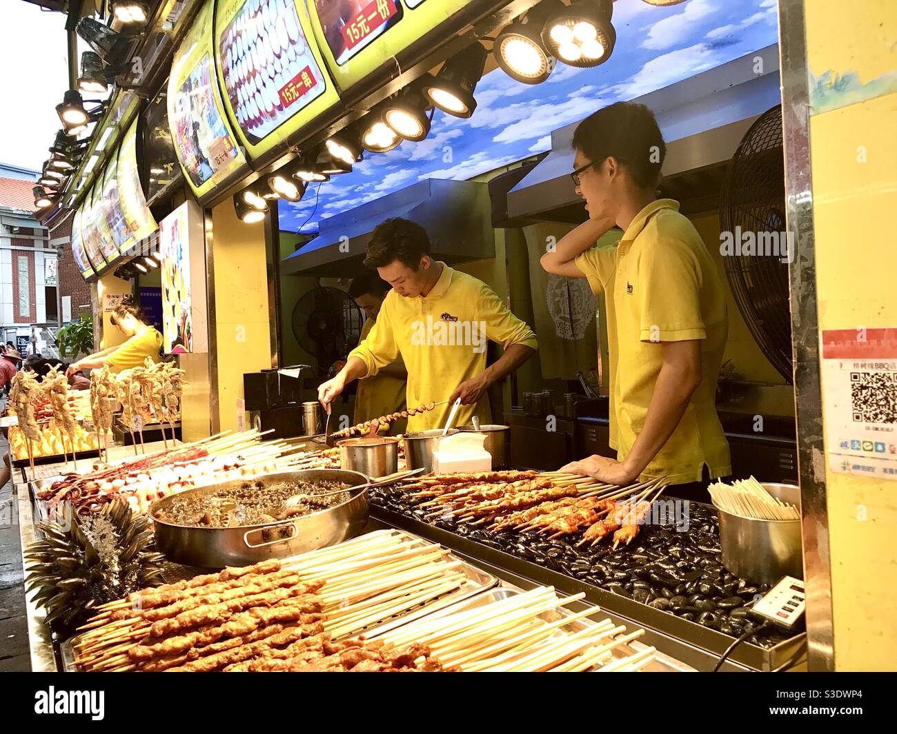 Food stall xiamen hi-res stock photography and images - Alamy