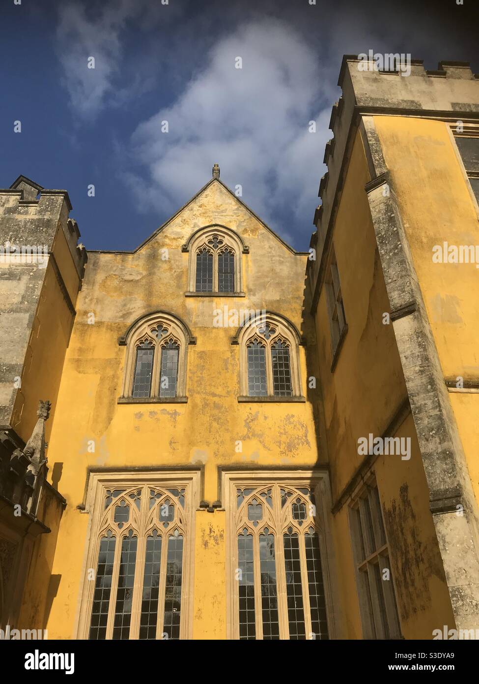 Ashton building hi-res stock photography and images - Alamy