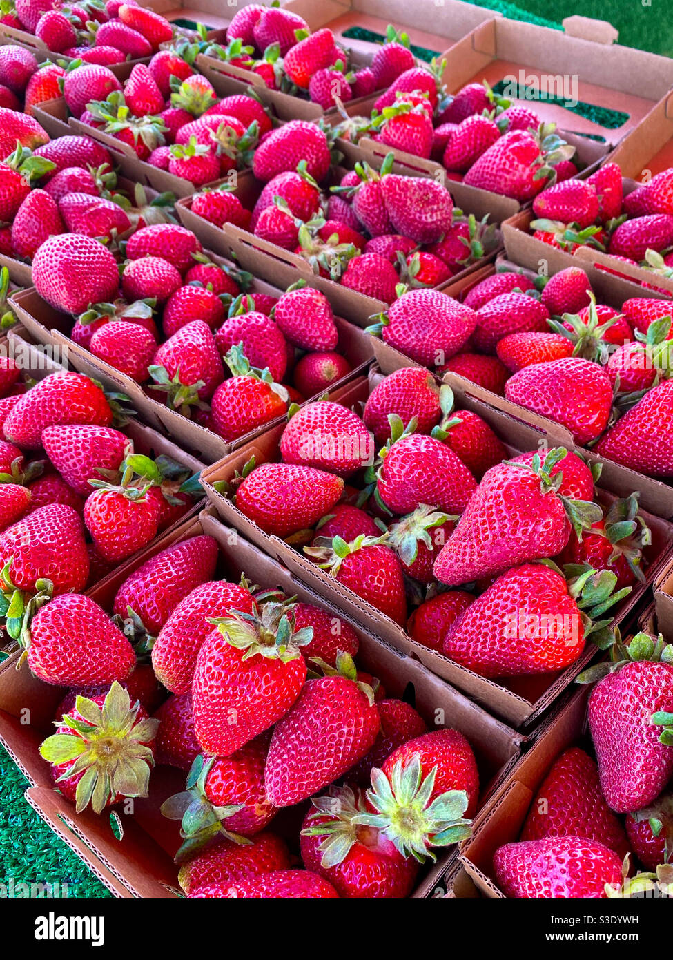 Strawberries preserves hi-res stock photography and images - Alamy