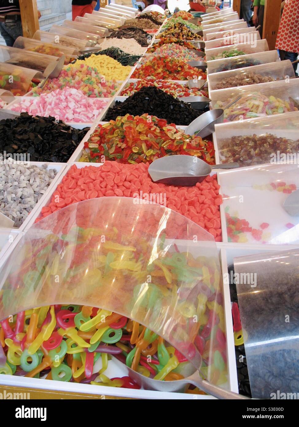 Mounds of candy hi-res stock photography and images - Alamy