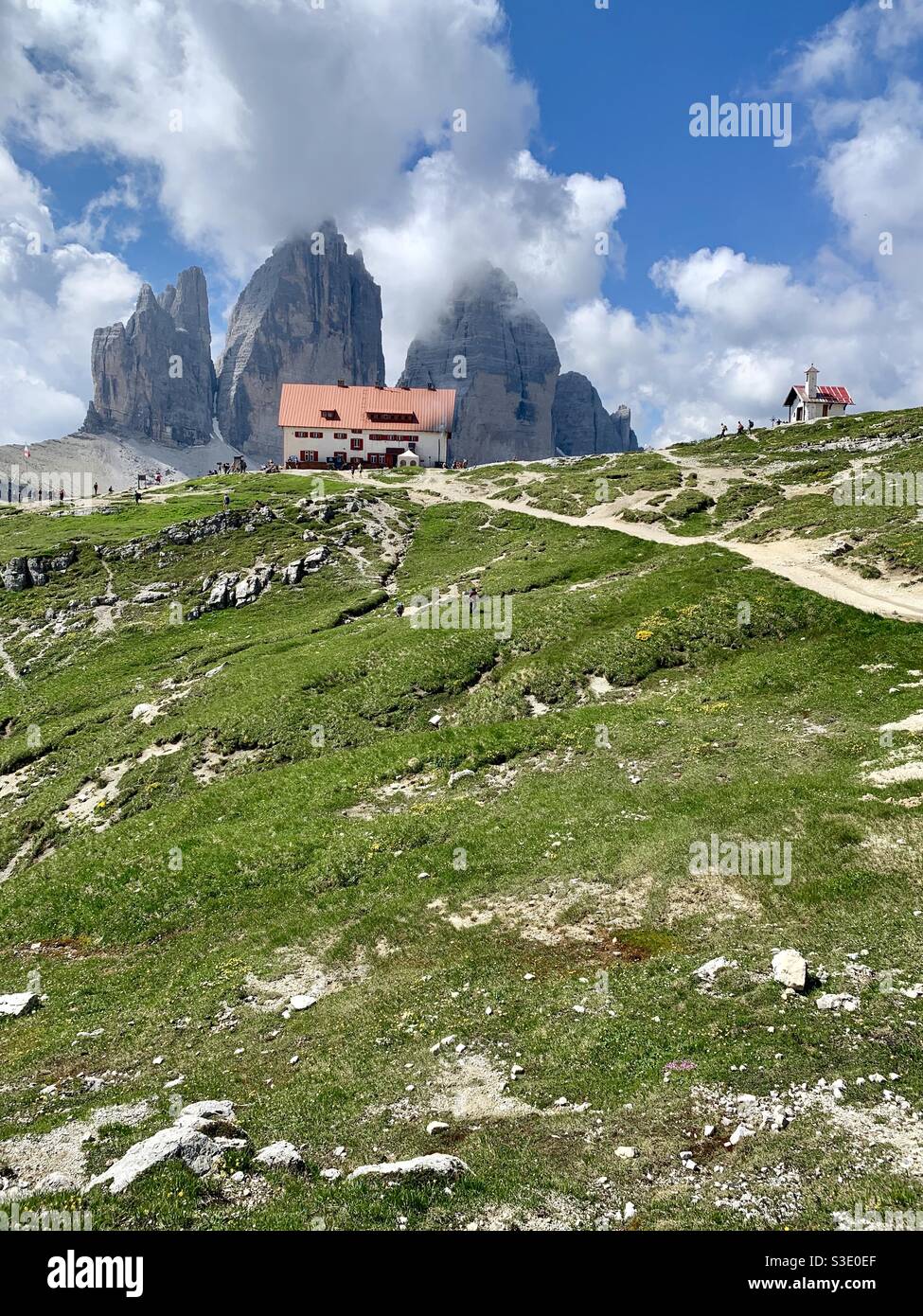 Refugio locatelli lavaredo hi-res stock photography and images - Alamy