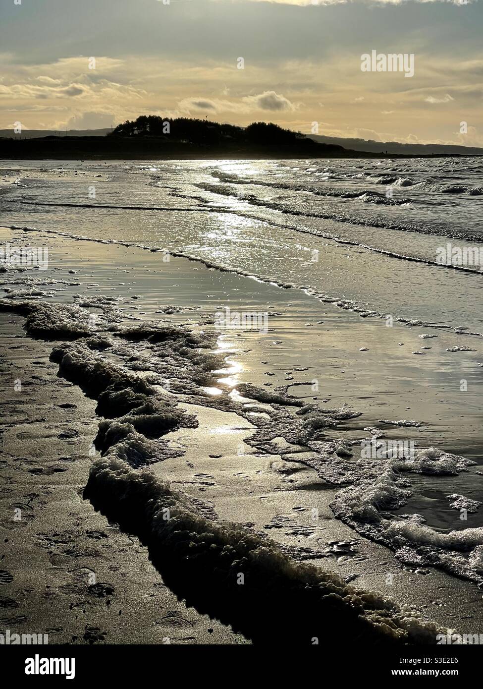 Beautiful Scenic view of sunset over ocean from Prestwick beach ...