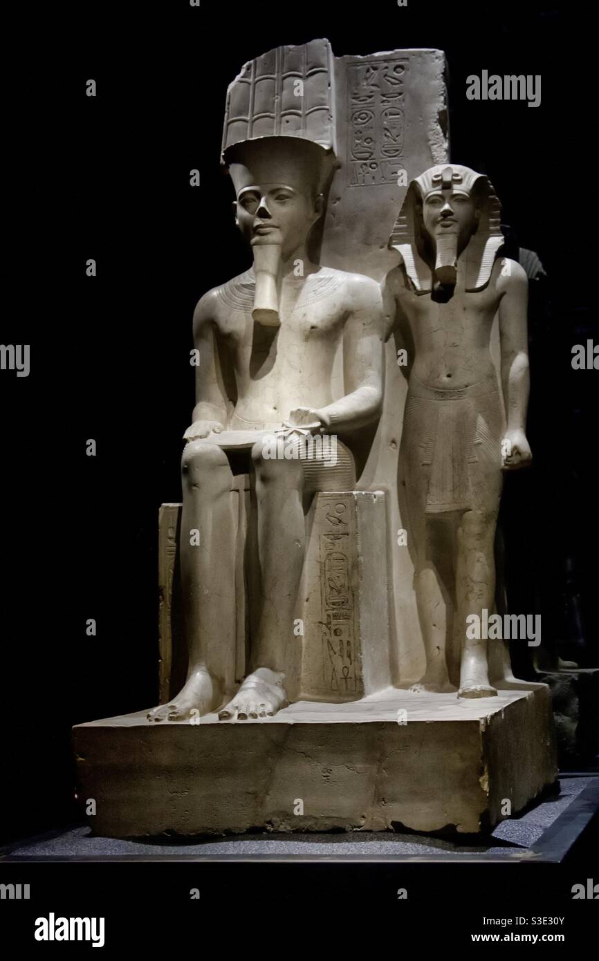 King horemheb hi-res stock photography and images - Alamy