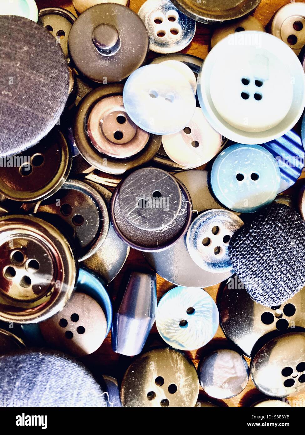 Buttons fasteners hi-res stock photography and images - Alamy