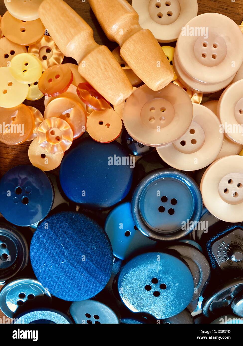 Orange kit hi-res stock photography and images - Alamy