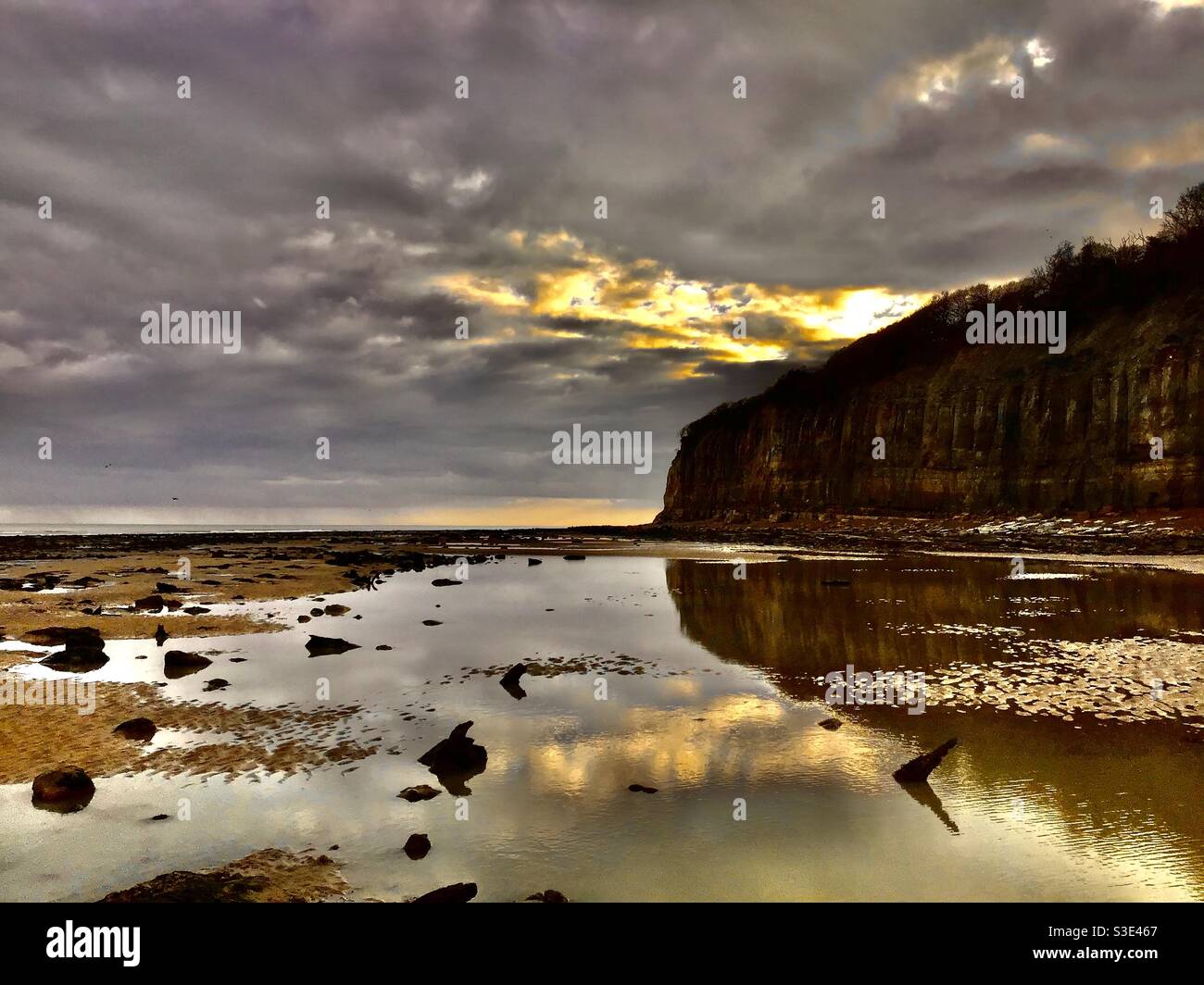 Fairlight end sussex hi-res stock photography and images - Alamy