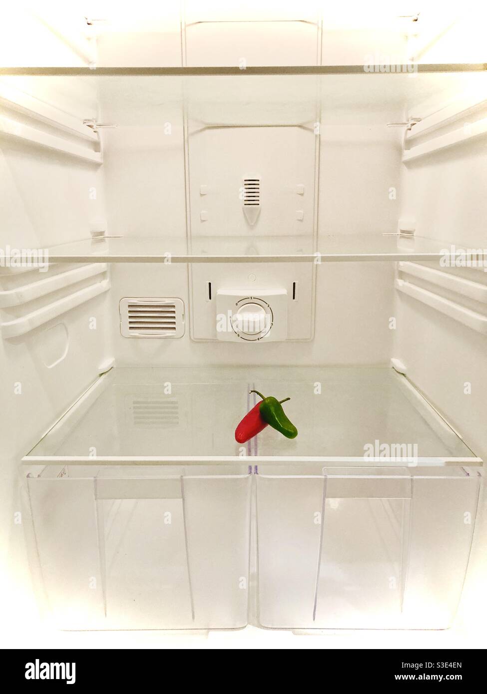 Empty fridge hi-res stock photography and images - Alamy