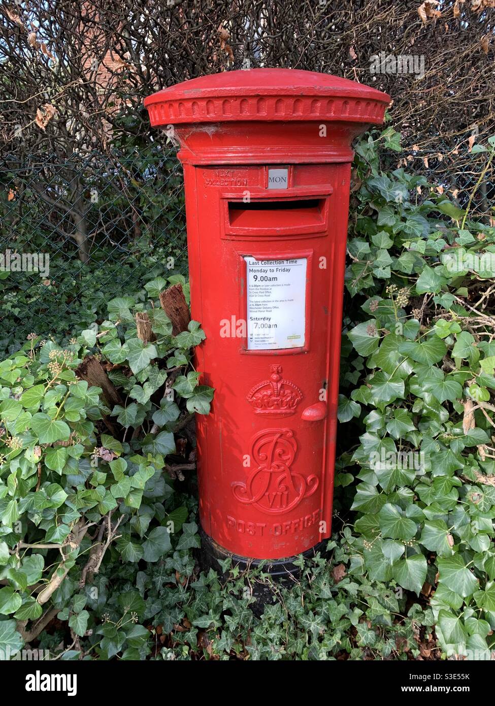 George vii post box hi-res stock photography and images - Alamy