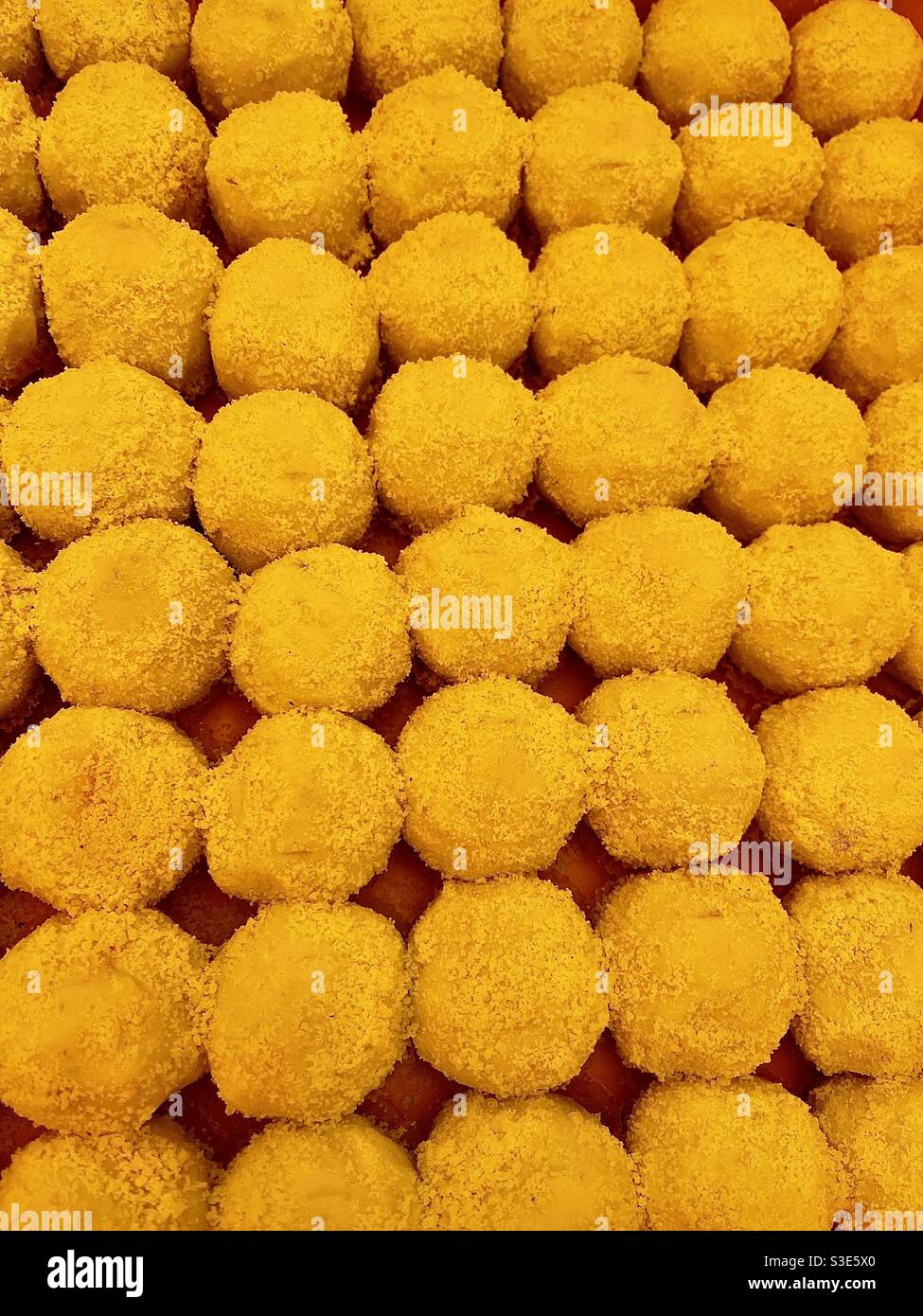 Bengali sweet hi-res stock photography and images - Alamy