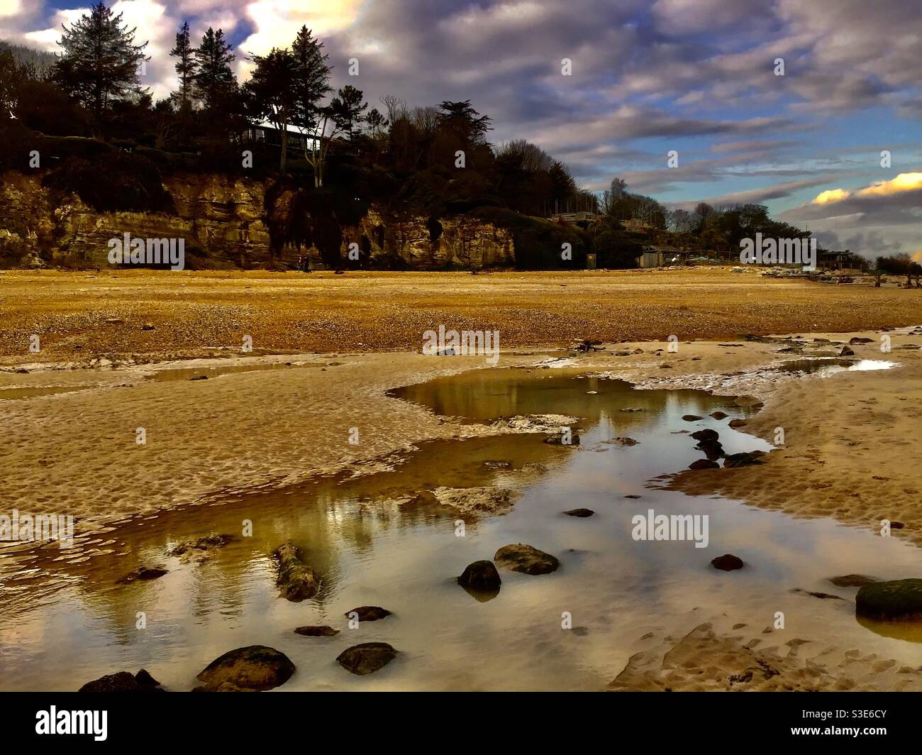 Cliff pools hi-res stock photography and images - Alamy