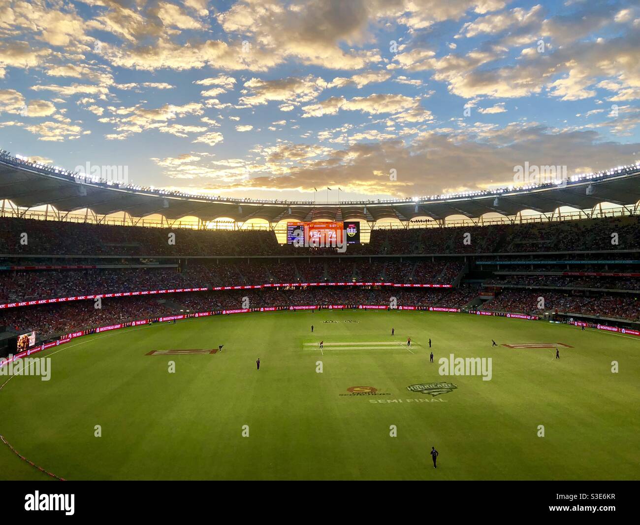 Perth stadium hi-res stock photography and images - Alamy