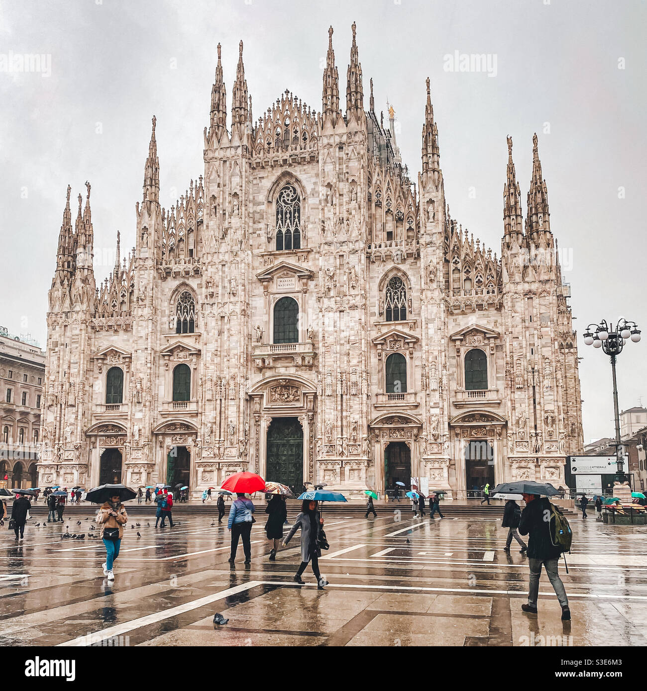 Milano pioggia hi-res stock photography and images - Alamy